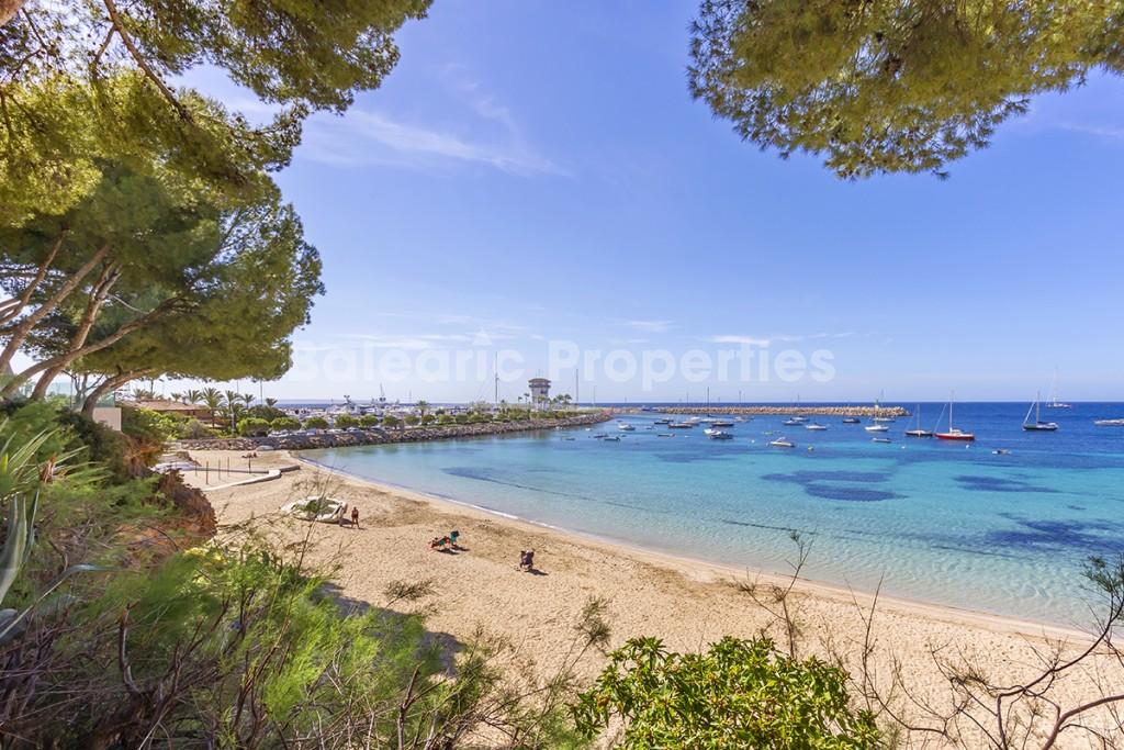 Stylish apartment frontline to the beach just steps from Puerto Portals ...